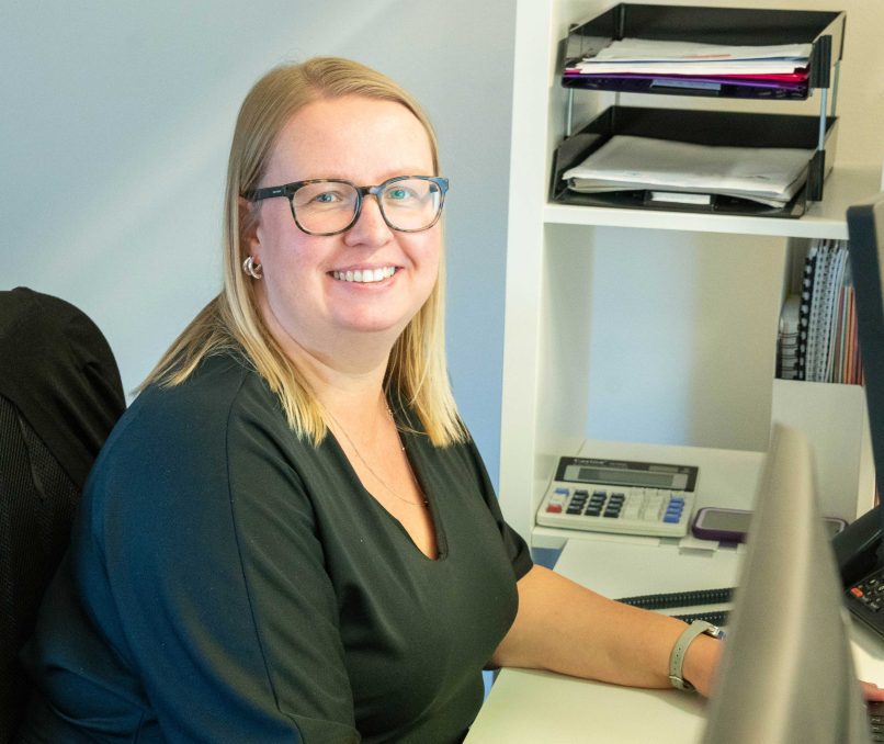 A day in the life of a Momentum finance manager - Momentum Broker ...